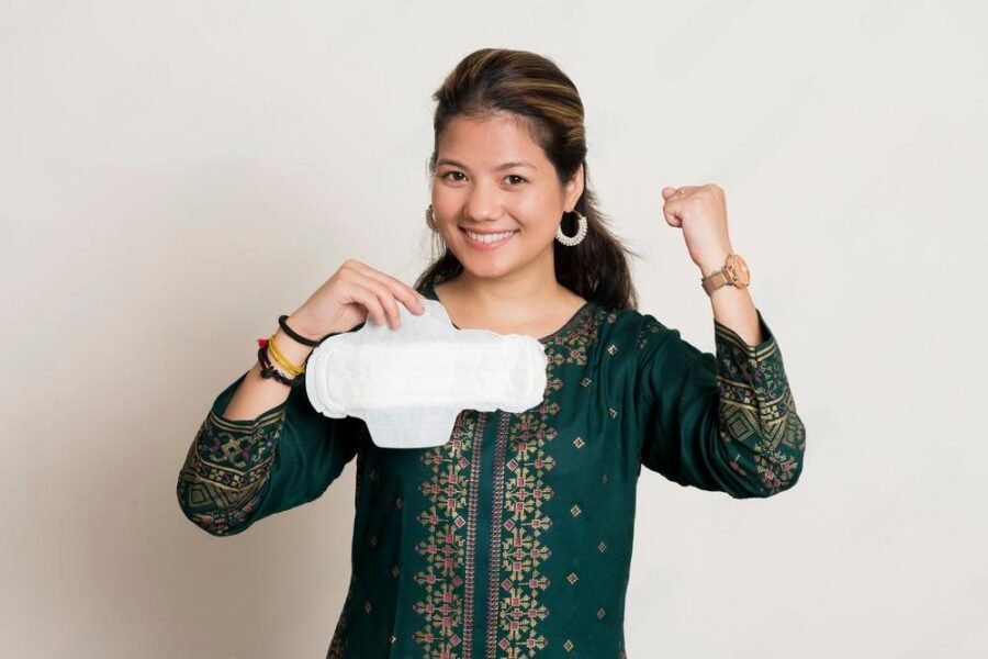 Why Rash-Free Sanitary Pads Are Essential for Comfortable Menstruation ...